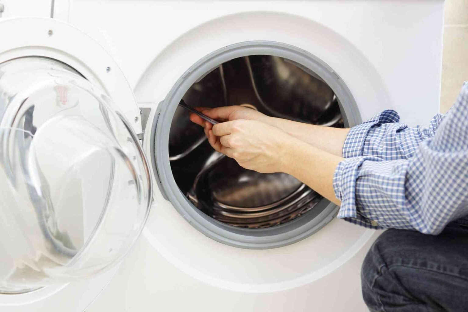 DIY Guide to Fixing Washing Machine Door Lock Issues